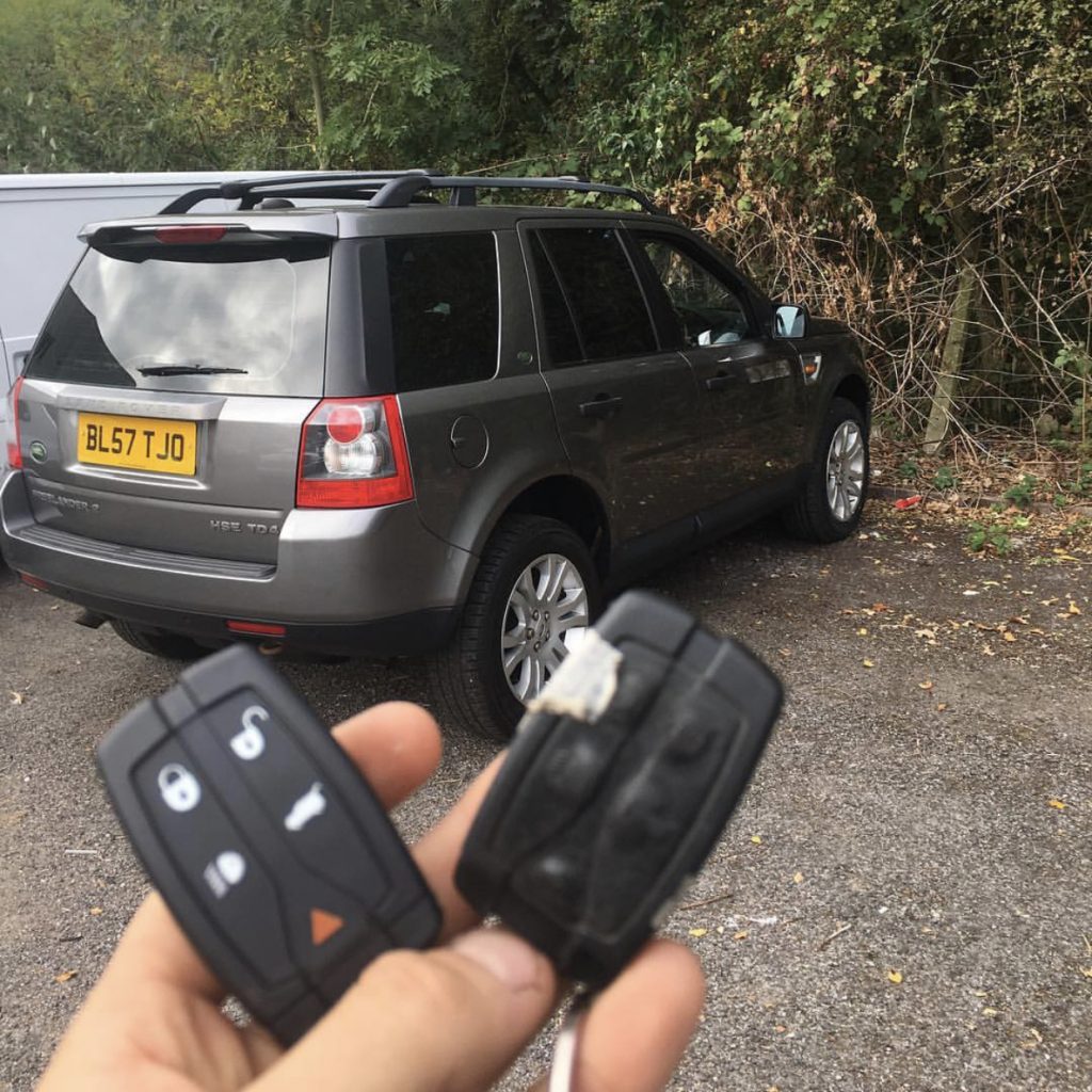 Land Rover Key Replacement - 24 Hour Mobile Service and Key Coding